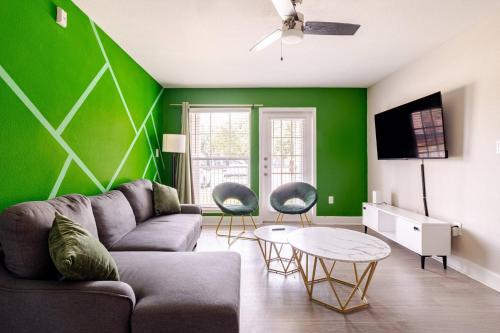 Serene 1br | 2 Queen Beds | Walk To Nrg | Near Tmc - Houston, TX