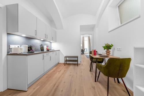 Premium Apartments, 10min To The City Center, Kitchen, No Elevator - Vienna