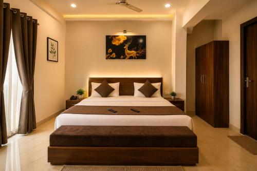 Hotel Cressida Green Palace - Near Redisson Squar - Indore