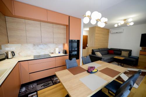 Czako Luxury Residence 8 - Breakfast & Free Private Parking - Debreczyn