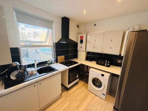 London Budget Stay At Forest Gate - Ilford