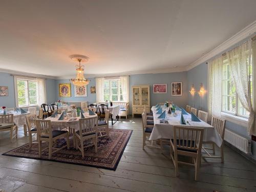 A Magnificent Mansion And Beach Sauna In Helsinki! - Helsinki