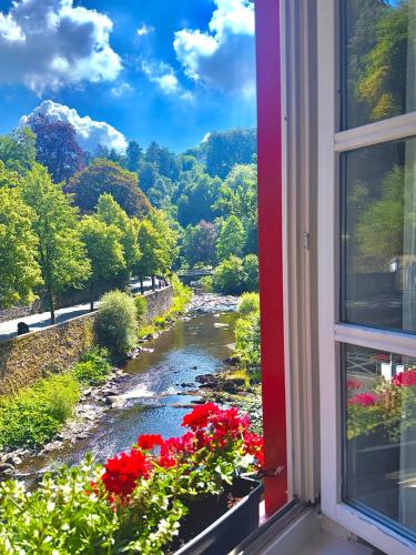 Historisches Fachwerk Haus Am Fluss - Eupen