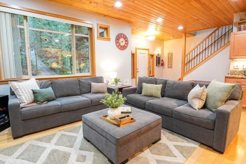 Snowline Hillside Chalet - ベーカー山, WA