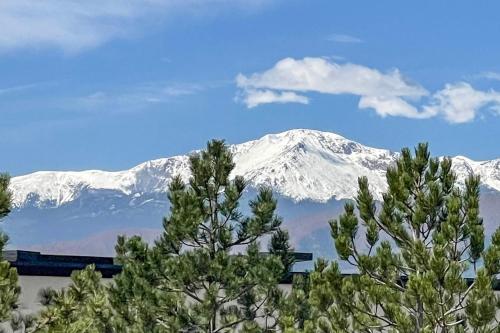 Explore The Springs! Family-friendly Basement Unit - Colorado Springs, CO