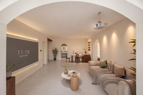 Lucky Designer Residence Near Bell Tower & City Wall - Xi'An