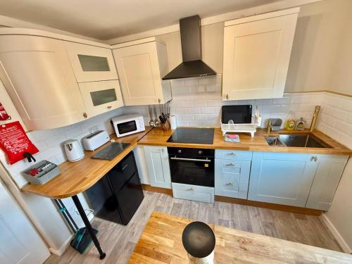 Shell's Lodge Compact 8-bedroom Chalet Maryville Caravan Site Uddingston, Glasgow - Glasgow