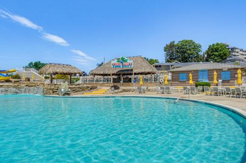 Hot Tub! Golfer's Oasis In Margaritaville Resort - Sunrise Beach, MO