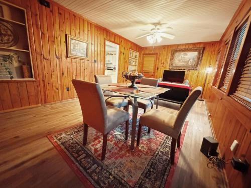 Spacious 3br 7 Beds Near Vsu, Sgmc & Moody Afb - Valdosta State University, Valdosta