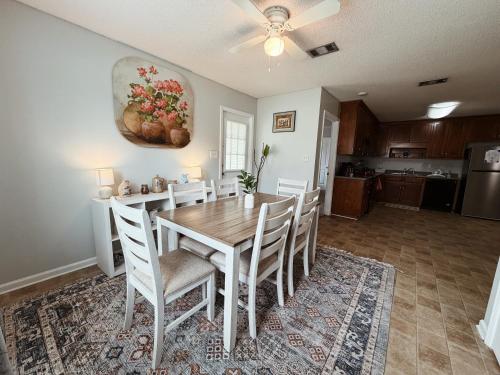 Perfect I-75 Stop 3br2ba, Near Vsu & Moody Afb - Valdosta, GA