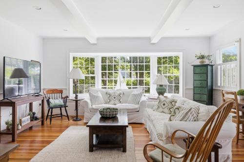 Coastal Family Nook Walk To Beach & Enjoy Quiet - Kennebunk, ME