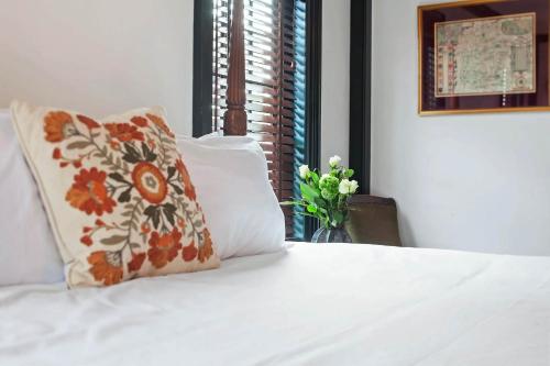 Printmaker's Inn - Bellingham Suite - Savannah, GA