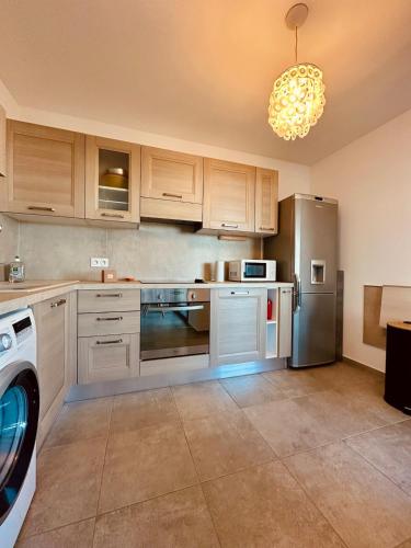 Apartment Near Airport And Sea View - Borgo