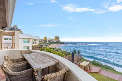 Waveshine At Blue Bay - Beachfront Bliss - The Entrance