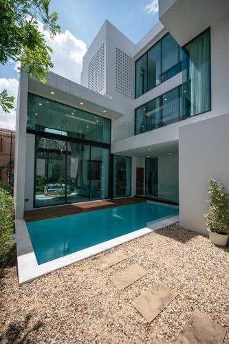 Montanas Pool Villa Near Nimman , Daily Maid - Chiang Mai, Thailand