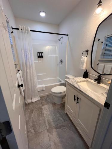 Lovely Entire Apartment In Tyler - Chandler, TX