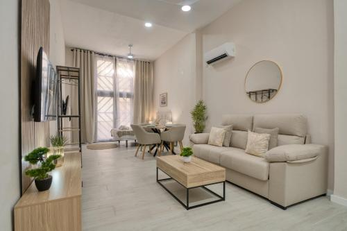Loyola Premium Sevilla Centro, By Homing U - Seville