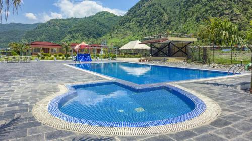 Suikhet River Valley Resort - Tibet