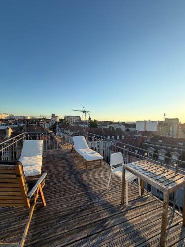 Exceptional Triplex, Design - Art, Private 360 Rooftop, 3 Bedrooms - Mulhouse