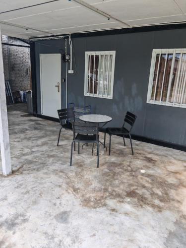 Studio Homestay Arjuna - Pantai Remis