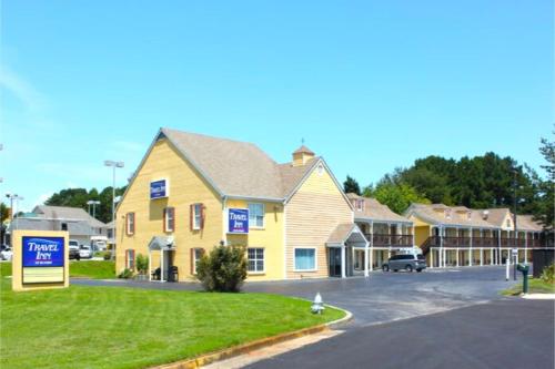 Travel Inn Buford Near Mall Of Georgia - Suwanee, GA