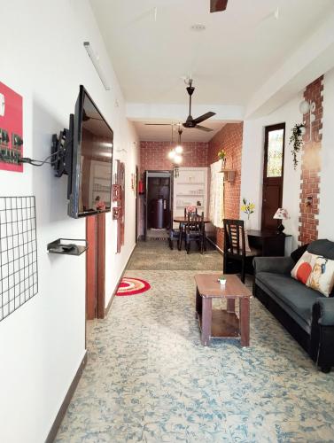 Comfortable 5 Bhk 4km Rockbeac 2km Whitetown - Radience - Pondichéry