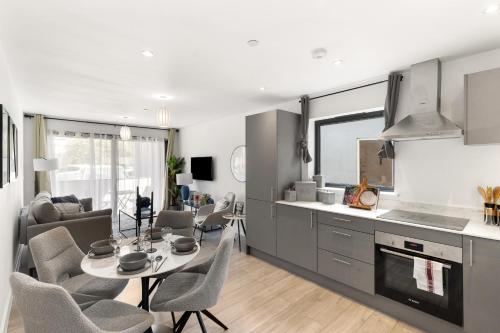 Stylish 2-bed Apartment In Watford - Watford