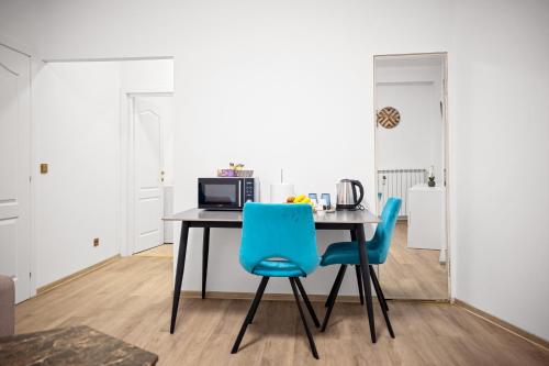 Stepup Apartment, Cismigiu Park, City Center, Park Escape - Bucharest