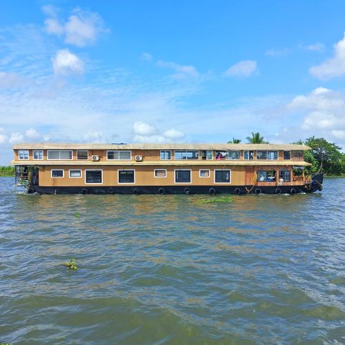 Navora Houseboats - Alappuzha