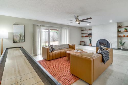 Chic 5br, Yard, Mtn Views, Games 4 Fun Family Time - Albuquerque