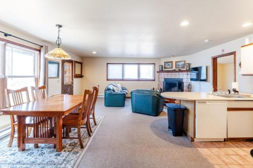 Cozy 3-bedroom Cottage In Hunter, Ny - Woodstock, NY