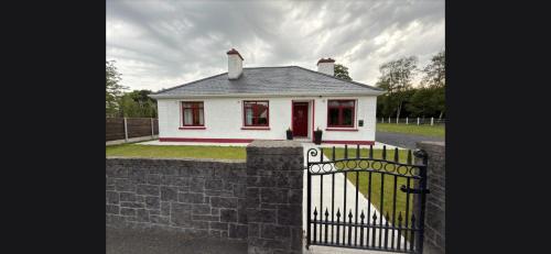 The Old Post Office Cottage - Mayo
