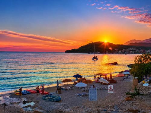 Prinnos Rooms Himare - Himarë