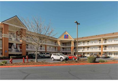 Motel 6 Extended Stay Sacramento Arden Way California - Sacramento, CA