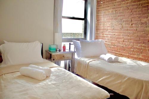 Blocks Away From Times Square Apartments - Ridgewood - Queens NY