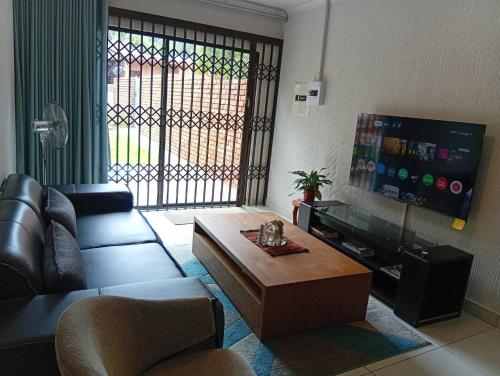 Executive Garden Flat In Plk - Polokwane
