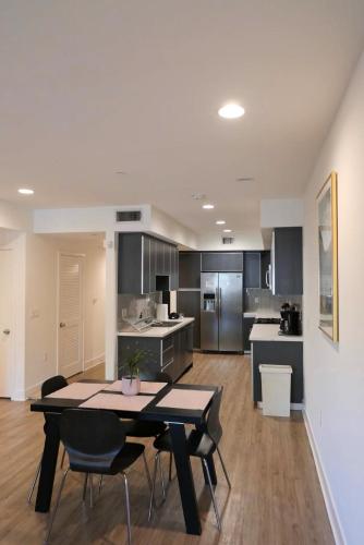 A 5-star Private Room For Rent - Culver City, CA