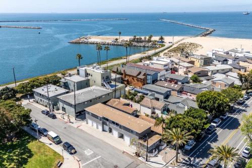 Seal Beach Comfort Retreat - Long Beach, CA