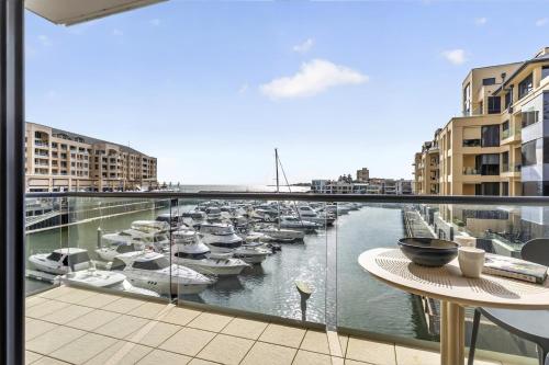 Wow! Panoramic Marina Views W/ Carpark, Wi-fi - Glenelg