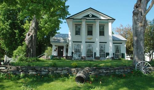 Mcindoe Falls Inn - Vermont