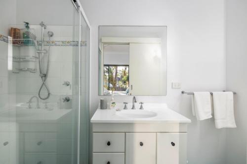 Studio Retreat On Flannel Flower Shoal Bay - Port Stephens