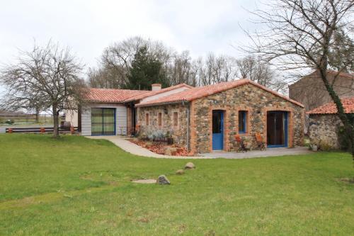 Maison De Charme A Mouzillon - Jardin Et Terrasse Accueillante - Clisson