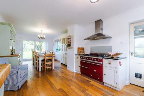 Ascot House - Buxton, UK