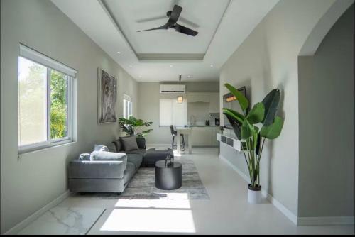 Teika Comfort - Kingston, Jamaica