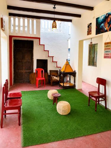 Shiva Roamers Hub Hostel - Varanasi