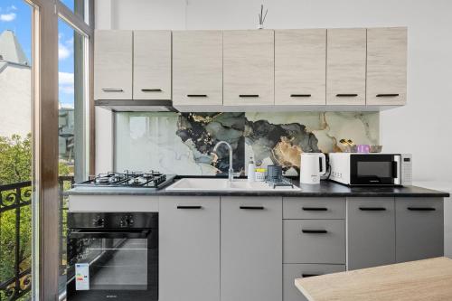 Stepup Suites, Cismigiu Park, City Center, Amazing Park View - Bucarest