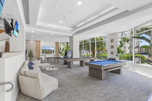 Eternal Sunrise Suite - Wilton Manors, FL