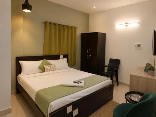 Hotel Skyline Grand Near Jntu College & Metro Station, Kukatpally - Hyderabad