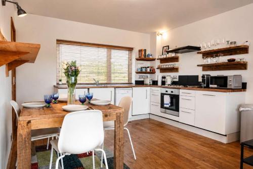 Bohemian 2 Bedroom Flat With Fantastic Views - Brístol