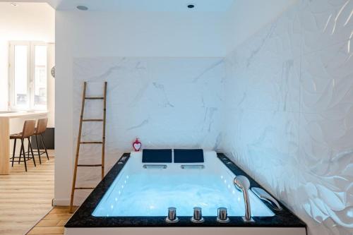 L'eden Spa - Jacuzzi - Saint-etienne - Saint-Étienne